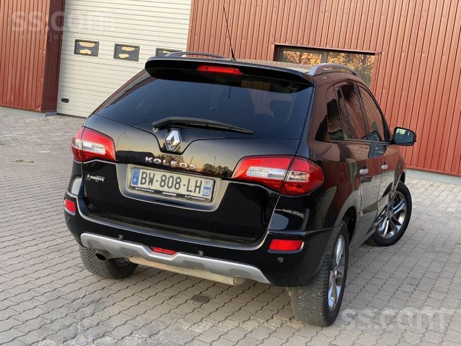 Black Renault Koleos 2012 in Riga, with an engine capacity of 2.00 L and mileage of 226 thousand km for 24500 €, photo 3 on AUTOMOTO.COM.LV