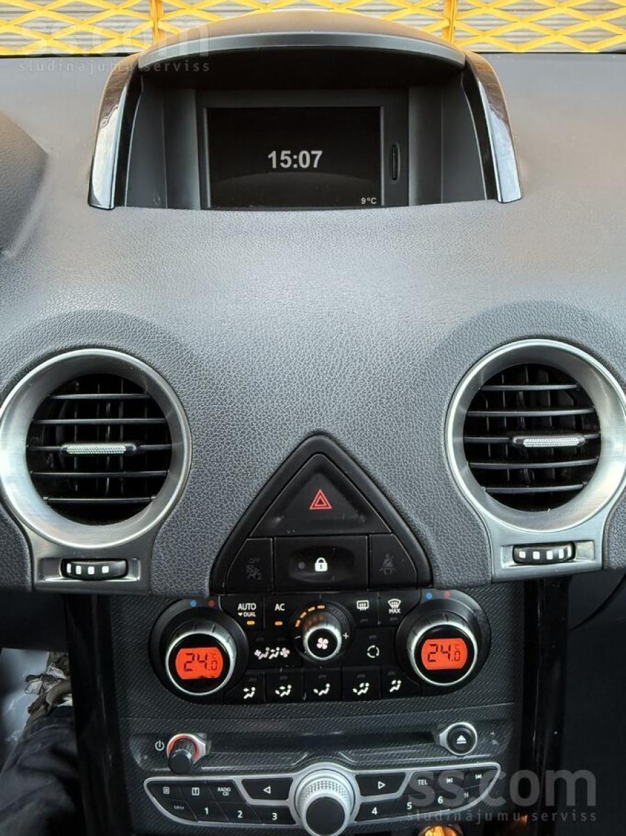 Melns Renault Koleos 2012 Ogre, ar dzinēja tilpumu 2.00 L un nobraukumu 177 tūkst. km par 5799 €, foto 23 vietnē AUTOMOTO.COM.LV