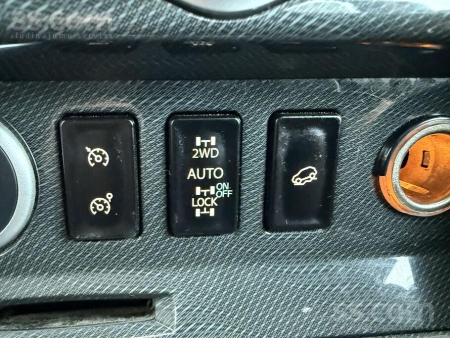 Melns Renault Koleos 2012 Ogre, ar dzinēja tilpumu 2.00 L un nobraukumu 177 tūkst. km par 5799 €, foto 25 vietnē AUTOMOTO.COM.LV