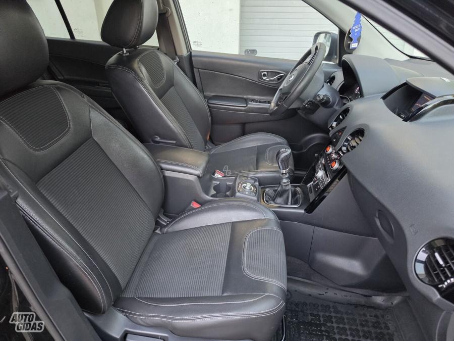 Melns Renault Koleos 2012 Jurbarkas, ar dzinēja tilpumu 2.00 L un nobraukumu 262 tūkst. km par 3900 €, foto 18 vietnē AUTOMOTO.COM.LV