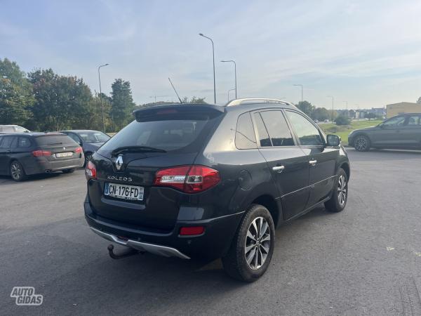Black Renault Koleos 2012 in Kaunas, with an engine capacity of 2.00 L and mileage of 245 thousand km for 4900 €, photo 6 on AUTOMOTO.COM.LV