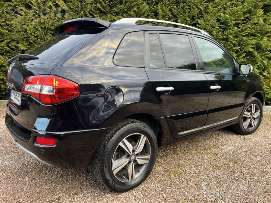 Black Renault Koleos 2013 in Riga, with an engine capacity of 2.00 L and mileage of 0 thousand km for 5200 €, photo 3 on AUTOMOTO.COM.LV