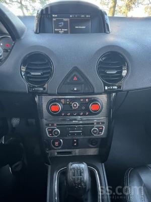 Black Renault Koleos 2013 in Riga, with an engine capacity of 2.00 L and mileage of 0 thousand km for 5800 €, photo 22 on AUTOMOTO.COM.LV