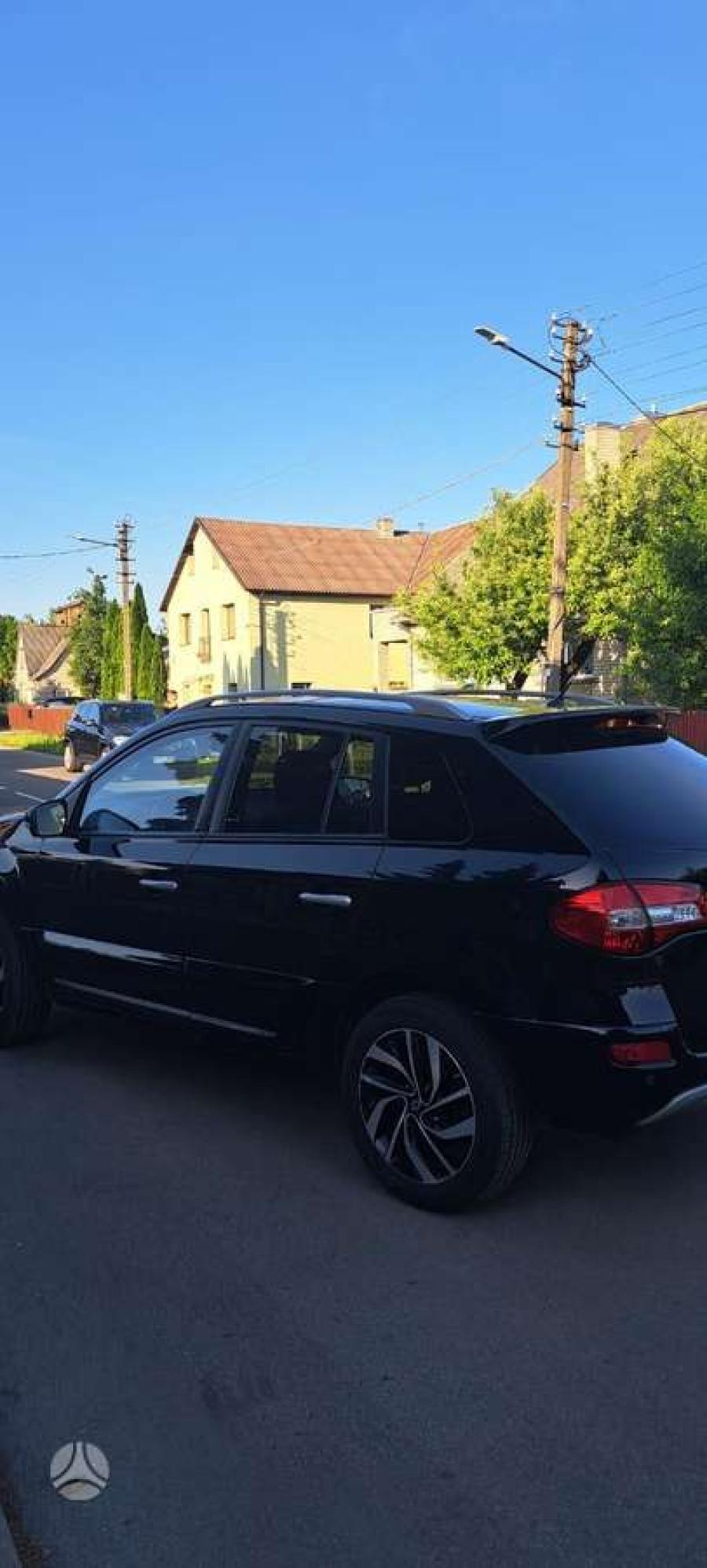 Black Renault Koleos 2014 in Kaunas, with an engine capacity of 2.20 L and mileage of 132 thousand km for 3600 €, photo 3 on AUTOMOTO.COM.LV