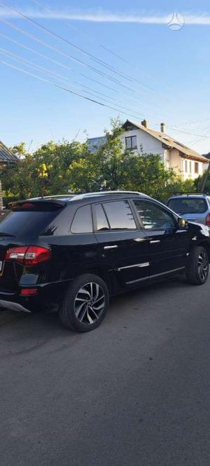 Black Renault Koleos 2014 in Kaunas, with an engine capacity of 2.20 L and mileage of 132 thousand km for 3600 €, photo 4 on AUTOMOTO.COM.LV