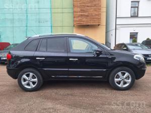 Black Renault Koleos 2014 in Daugavpils, with an engine capacity of 2.00 L and mileage of 0 thousand km for 6400 €, photo 8 on AUTOMOTO.COM.LV