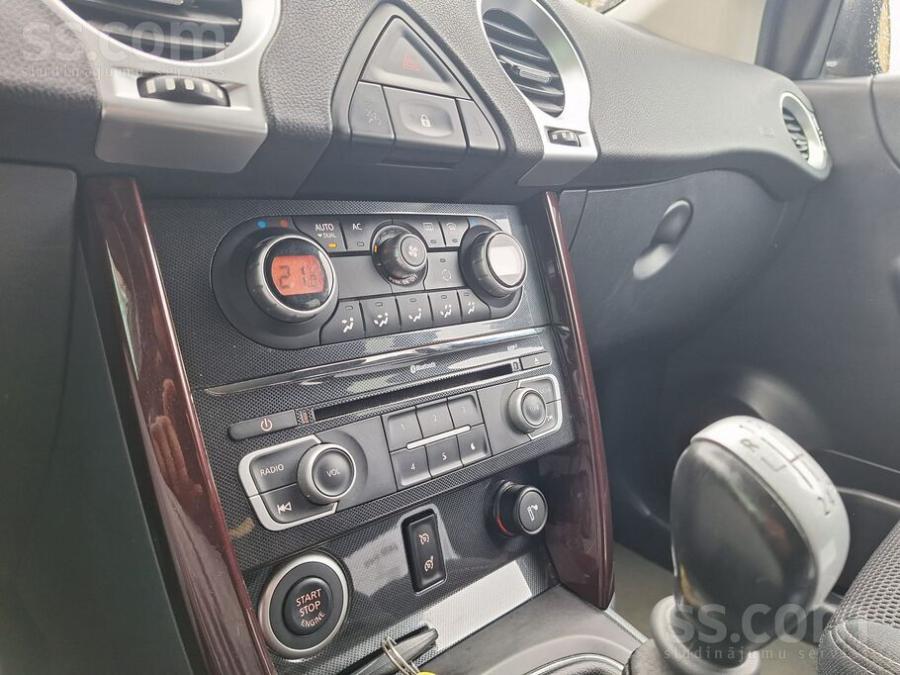 Black Renault Koleos 2014 in Daugavpils, with an engine capacity of 2.00 L and mileage of 0 thousand km for 6400 €, photo 14 on AUTOMOTO.COM.LV