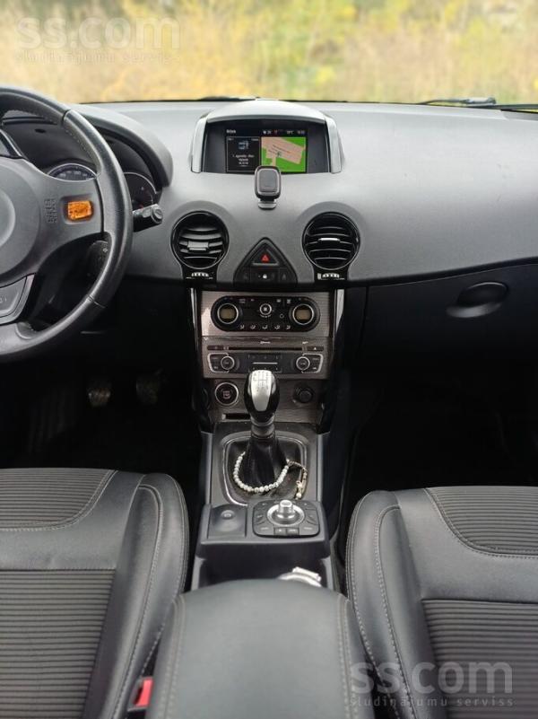 Melns Renault Koleos 2014 Daugavpils, ar dzinēja tilpumu 2.00 L un nobraukumu 171 tūkst. km par 6600 €, foto 8 vietnē AUTOMOTO.COM.LV