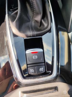 Black Renault Koleos 2017 in Taurage, with an engine capacity of 2.00 L and mileage of 124 thousand km for 14500 €, photo 17 on AUTOMOTO.COM.LV