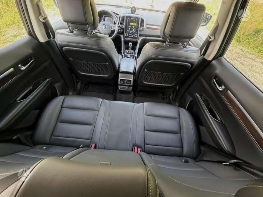 Black Renault Koleos 2018 in Siauliai, with an engine capacity of 1.60 L and mileage of 147 thousand km for 14499 €, photo 41 on AUTOMOTO.COM.LV