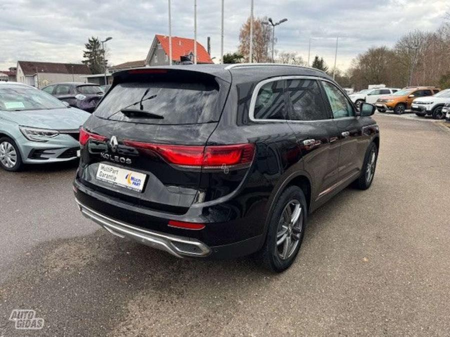 Black Renault Koleos 2021 in Kaunas, with an engine capacity of 1.30 L and mileage of 51 thousand km for 26925 €, photo 6 on AUTOMOTO.COM.LV