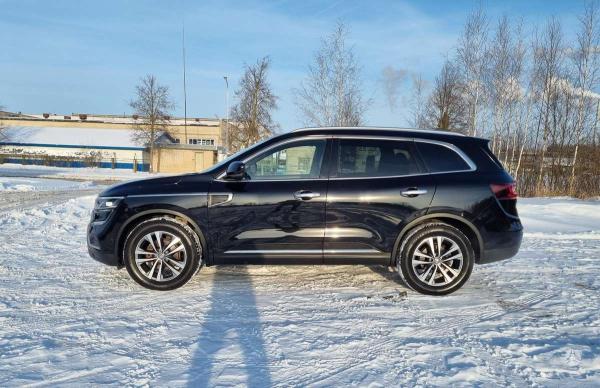 Black Renault Koleos 2018 in Siauliai, with an engine capacity of 1.60 L and mileage of 184 thousand km for 12650 €, photo 3 on AUTOMOTO.COM.LV