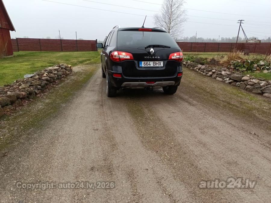 Melns Renault Koleos 2008 Tallina, ar dzinēja tilpumu 2.00 L un nobraukumu 164 tūkst. km par 2700 €, foto 13 vietnē AUTOMOTO.COM.LV
