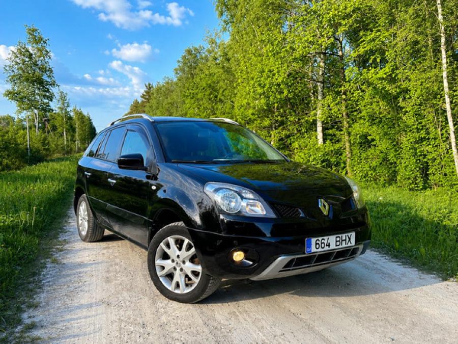 Black Renault Koleos 2008 in Tallinn, with an engine capacity of 2.00 L and mileage of 165 thousand km for 2790 €, photo 4 on AUTOMOTO.COM.LV