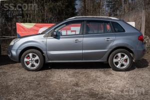 Renault Koleos 2008 in Riga, with an engine capacity of 2.50 L and mileage of 282 thousand km for 3600 €, photo 3 on AUTOMOTO.COM.LV