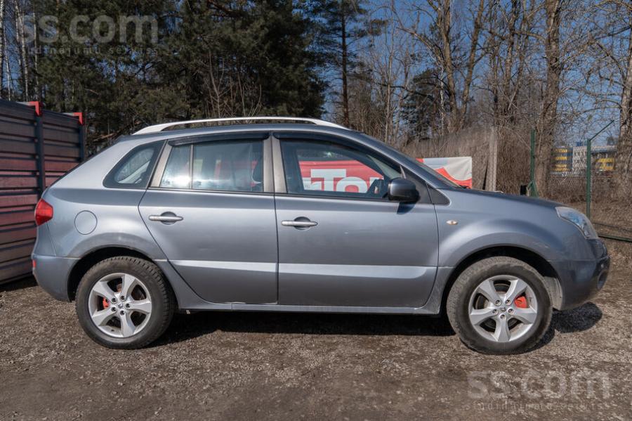 Renault Koleos 2008 in Riga, with an engine capacity of 2.50 L and mileage of 282 thousand km for 3600 €, photo 5 on AUTOMOTO.COM.LV