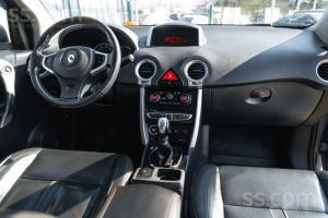 Renault Koleos 2008 in Riga, with an engine capacity of 2.50 L and mileage of 282 thousand km for 3600 €, photo 7 on AUTOMOTO.COM.LV