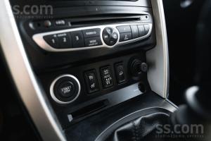 Renault Koleos 2008 in Riga, with an engine capacity of 2.50 L and mileage of 282 thousand km for 3600 €, photo 18 on AUTOMOTO.COM.LV
