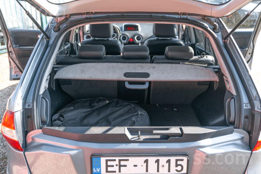 Renault Koleos 2008 in Riga, with an engine capacity of 2.50 L and mileage of 282 thousand km for 3600 €, photo 19 on AUTOMOTO.COM.LV