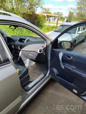 Renault Koleos 2008 Ogre, ar dzinēja tilpumu 2.00 L un nobraukumu 275 tūkst. km par 2500 €, foto 16 vietnē AUTOMOTO.COM.LV