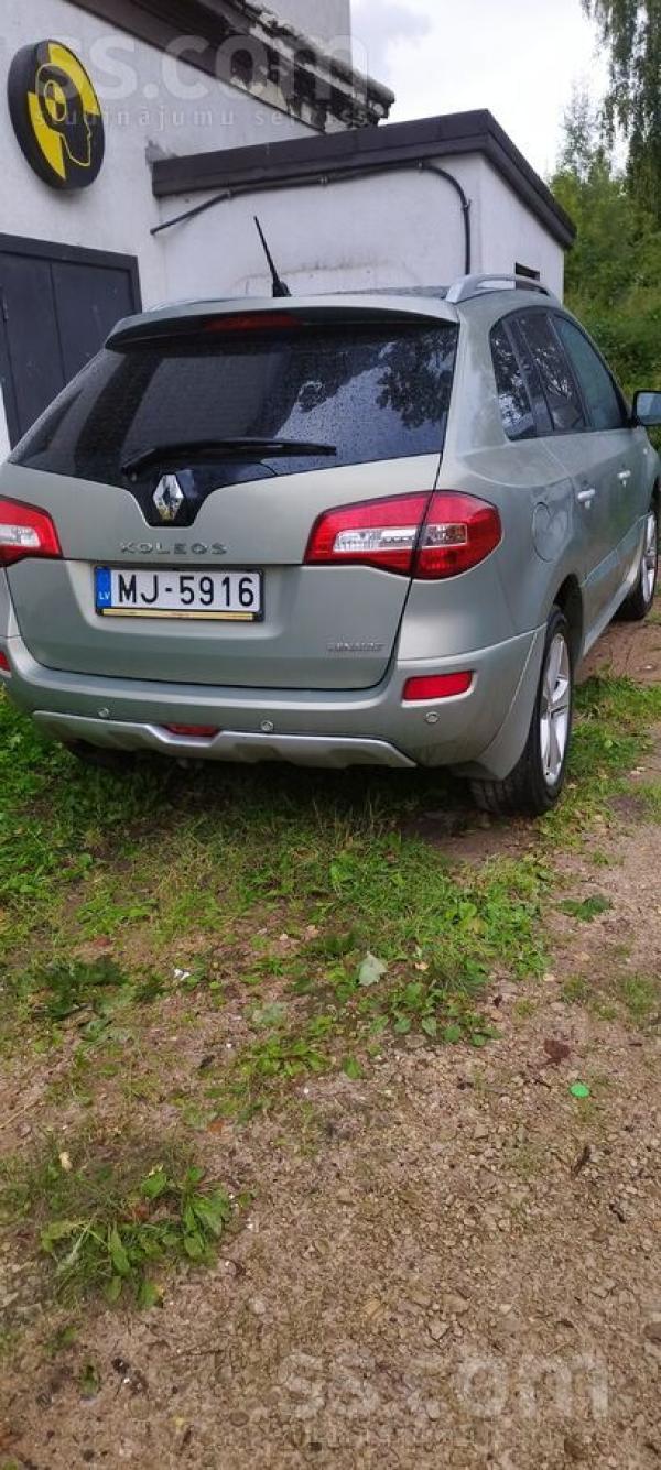 Green Renault Koleos 2009 in Riga, with an engine capacity of 2.50 L and mileage of 231 thousand km for 4400 €, photo 7 on AUTOMOTO.COM.LV