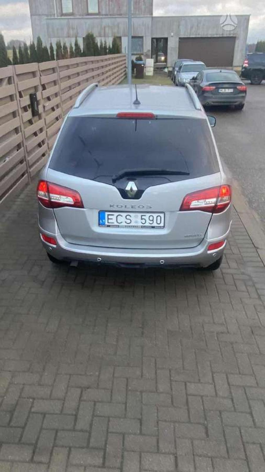 Pelēks Renault Koleos 2008 Viļņa, ar dzinēja tilpumu 2.00 L un nobraukumu 236 tūkst. km par 3900 €, foto 3 vietnē AUTOMOTO.COM.LV