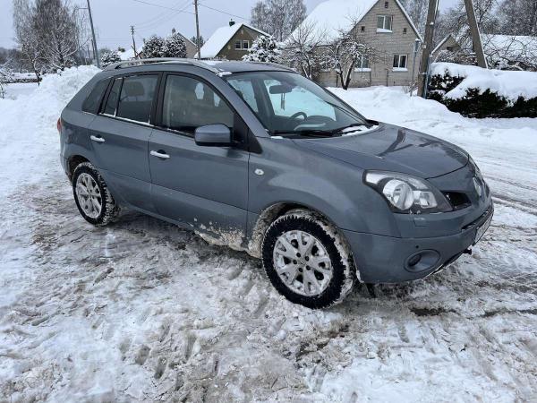 Grey Renault Koleos 2008 in Telschi, with an engine capacity of 2.00 L and mileage of 264 thousand km for 3250 €, photo 1 on AUTOMOTO.COM.LV