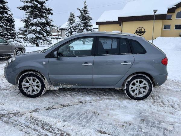 Grey Renault Koleos 2008 in Telschi, with an engine capacity of 2.00 L and mileage of 264 thousand km for 3250 €, photo 2 on AUTOMOTO.COM.LV
