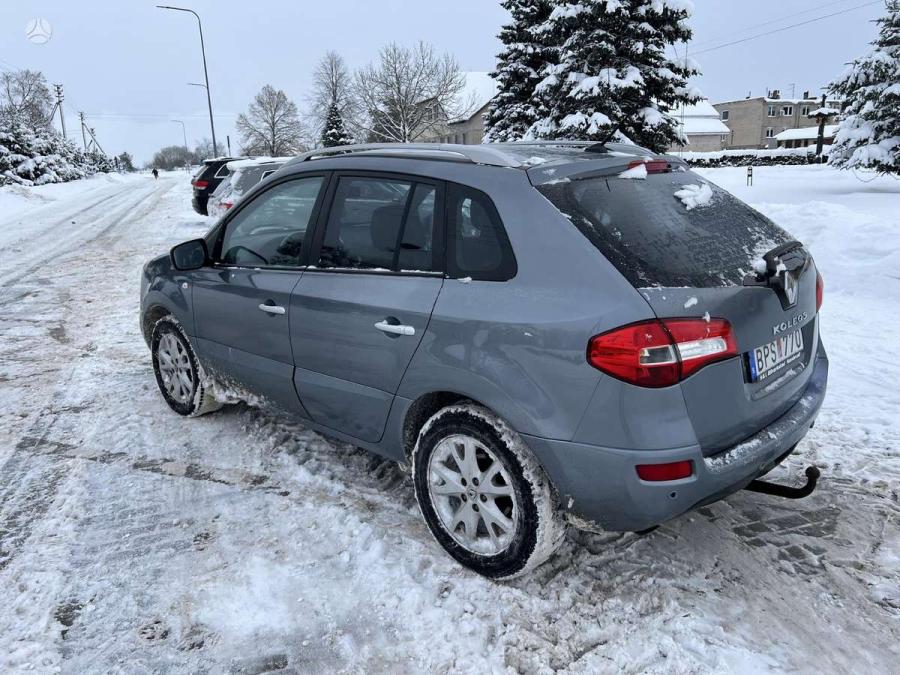 Pelēks Renault Koleos 2008 Telšiai, ar dzinēja tilpumu 2.00 L un nobraukumu 264 tūkst. km par 3250 €, foto 3 vietnē AUTOMOTO.COM.LV