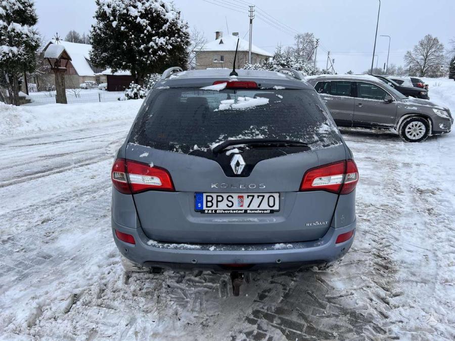 Pelēks Renault Koleos 2008 Telšiai, ar dzinēja tilpumu 2.00 L un nobraukumu 264 tūkst. km par 3250 €, foto 4 vietnē AUTOMOTO.COM.LV