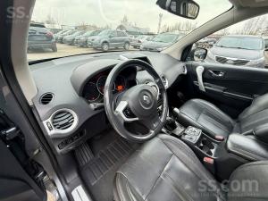 Grey Renault Koleos 2008 in Riga, with an engine capacity of 2.00 L and mileage of 0 thousand km for 4350 €, photo 14 on AUTOMOTO.COM.LV