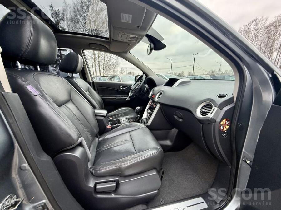 Grey Renault Koleos 2008 in Riga, with an engine capacity of 2.00 L and mileage of 0 thousand km for 4350 €, photo 18 on AUTOMOTO.COM.LV