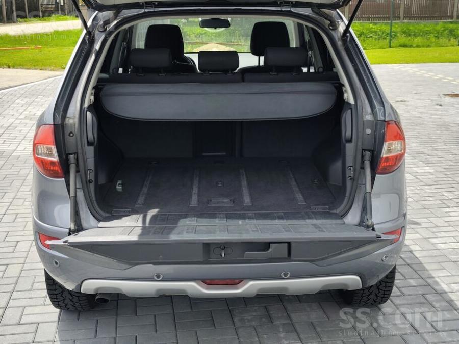 Grey Renault Koleos 2008 in Riga, with an engine capacity of 2.00 L and mileage of 0 thousand km for 4500 €, photo 13 on AUTOMOTO.COM.LV