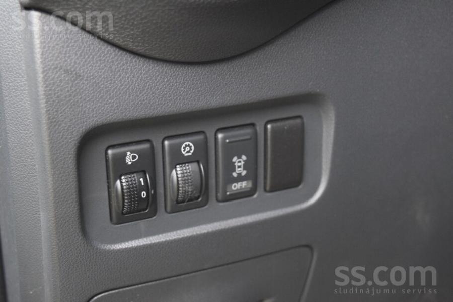 Grey Renault Koleos 2008 in Riga, with an engine capacity of 2.00 L and mileage of 0 thousand km for 4500 €, photo 21 on AUTOMOTO.COM.LV