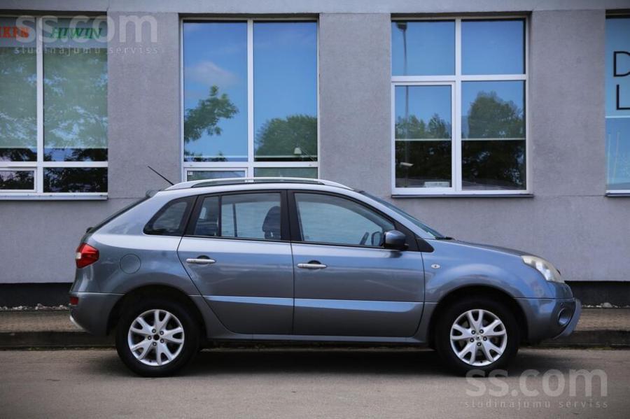 Pelēks Renault Koleos 2008 Rīga, ar dzinēja tilpumu 2.00 L un nobraukumu 233 tūkst. km par 2995 €, foto 4 vietnē AUTOMOTO.COM.LV