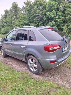 Grey Renault Koleos 2008 in Kaunas, with an engine capacity of 2.00 L and mileage of 240 thousand km for 1400 €, photo 5 on AUTOMOTO.COM.LV