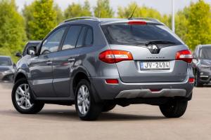 Grey Renault Koleos 2008 in Jelgava, with an engine capacity of 2.00 L and mileage of 290 thousand km for 3200 €, photo 6 on AUTOMOTO.COM.LV