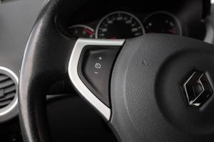 Grey Renault Koleos 2008 in Jelgava, with an engine capacity of 2.00 L and mileage of 290 thousand km for 3200 €, photo 15 on AUTOMOTO.COM.LV