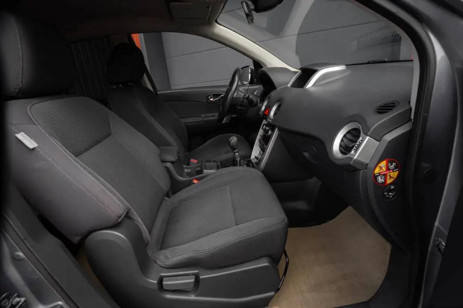 Grey Renault Koleos 2008 in Jelgava, with an engine capacity of 2.00 L and mileage of 290 thousand km for 3200 €, photo 21 on AUTOMOTO.COM.LV