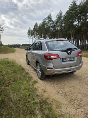 Pelēks Renault Koleos 2009 Rīga, ar dzinēja tilpumu 2.00 L un nobraukumu 210 tūkst. km par 3700 €, foto 3 vietnē AUTOMOTO.COM.LV