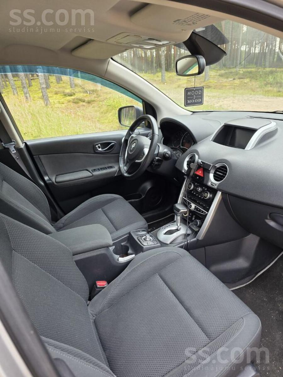 Pelēks Renault Koleos 2009 Rīga, ar dzinēja tilpumu 2.00 L un nobraukumu 210 tūkst. km par 3700 €, foto 5 vietnē AUTOMOTO.COM.LV
