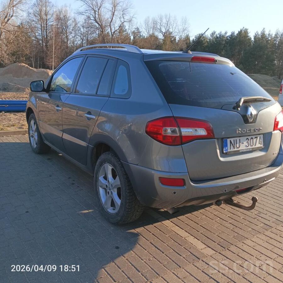 Pelēks Renault Koleos 2009 Liepāja, ar dzinēja tilpumu 2.00 L un nobraukumu 240 tūkst. km par 3500 €, foto 6 vietnē AUTOMOTO.COM.LV