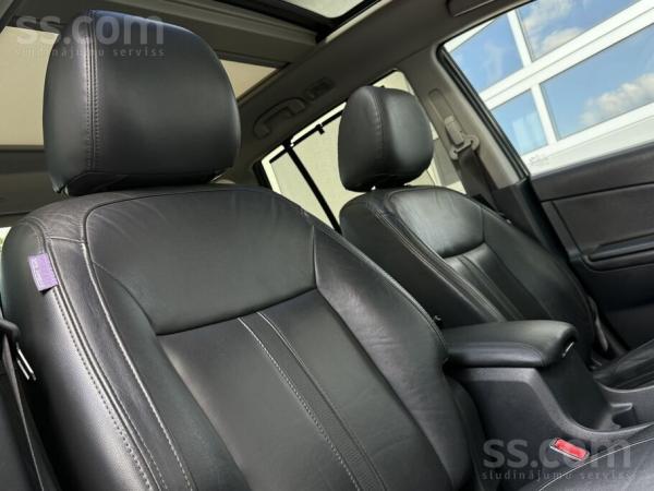 Grey Renault Koleos 2011 in Tukums, with an engine capacity of 2.00 L and mileage of 186 thousand km for 6299 €, photo 9 on AUTOMOTO.COM.LV