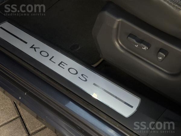 Grey Renault Koleos 2011 in Tukums, with an engine capacity of 2.00 L and mileage of 186 thousand km for 6299 €, photo 11 on AUTOMOTO.COM.LV