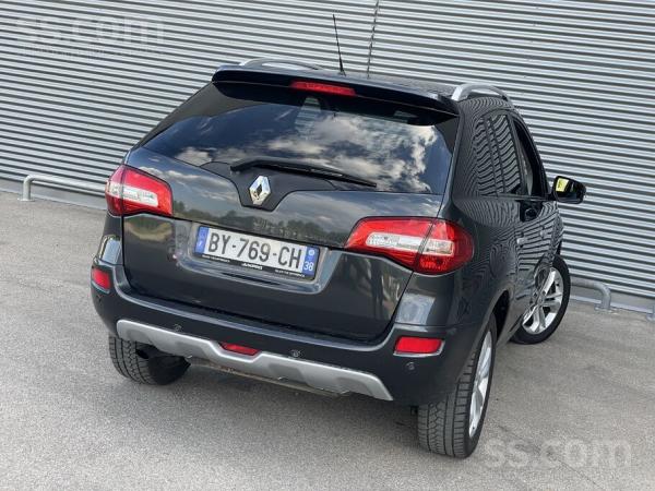 Pelēks Renault Koleos 2012 Rīga, ar dzinēja tilpumu 2.00 L un nobraukumu 191 tūkst. km par 5650 €, foto 3 vietnē AUTOMOTO.COM.LV