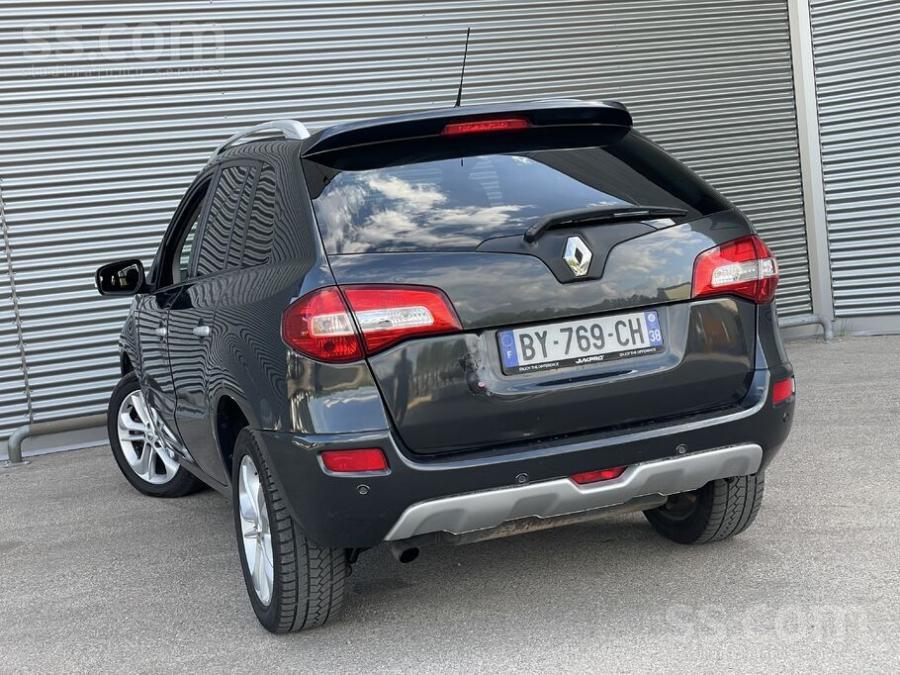 Pelēks Renault Koleos 2012 Rīga, ar dzinēja tilpumu 2.00 L un nobraukumu 191 tūkst. km par 5650 €, foto 5 vietnē AUTOMOTO.COM.LV