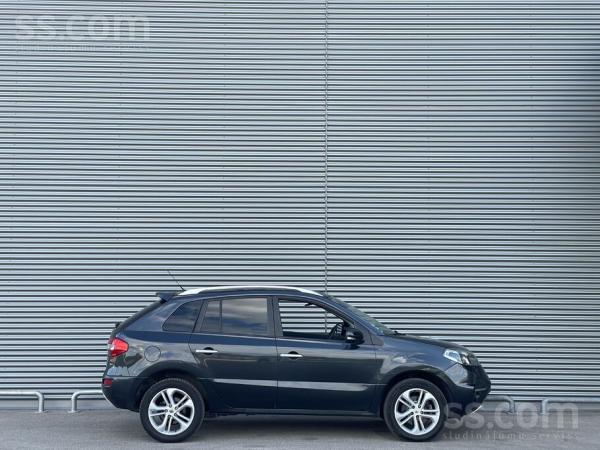Pelēks Renault Koleos 2012 Rīga, ar dzinēja tilpumu 2.00 L un nobraukumu 191 tūkst. km par 5650 €, foto 5 vietnē AUTOMOTO.COM.LV