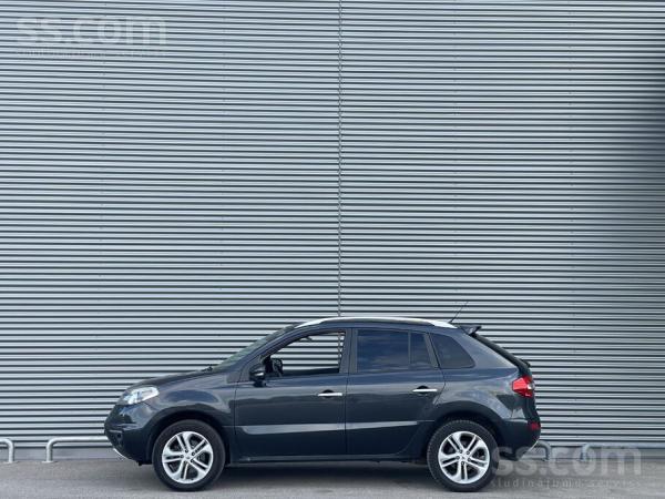 Pelēks Renault Koleos 2012 Rīga, ar dzinēja tilpumu 2.00 L un nobraukumu 191 tūkst. km par 5650 €, foto 6 vietnē AUTOMOTO.COM.LV