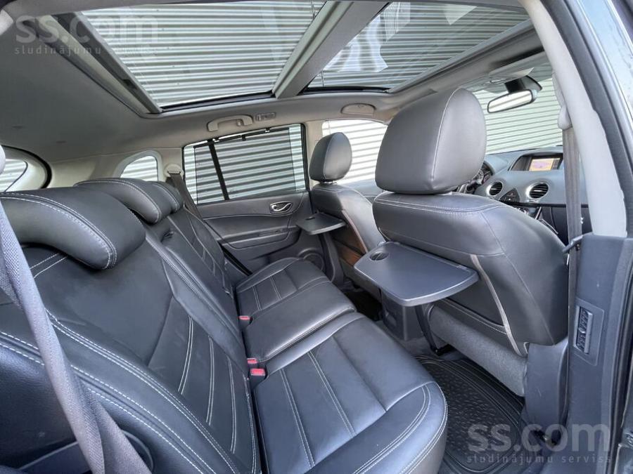 Pelēks Renault Koleos 2012 Rīga, ar dzinēja tilpumu 2.00 L un nobraukumu 191 tūkst. km par 5650 €, foto 24 vietnē AUTOMOTO.COM.LV