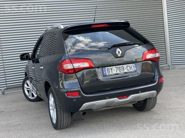 Grey Renault Koleos 2012 in Riga, with an engine capacity of 2.00 L and mileage of 191 thousand km for 5750 €, photo 4 on AUTOMOTO.COM.LV